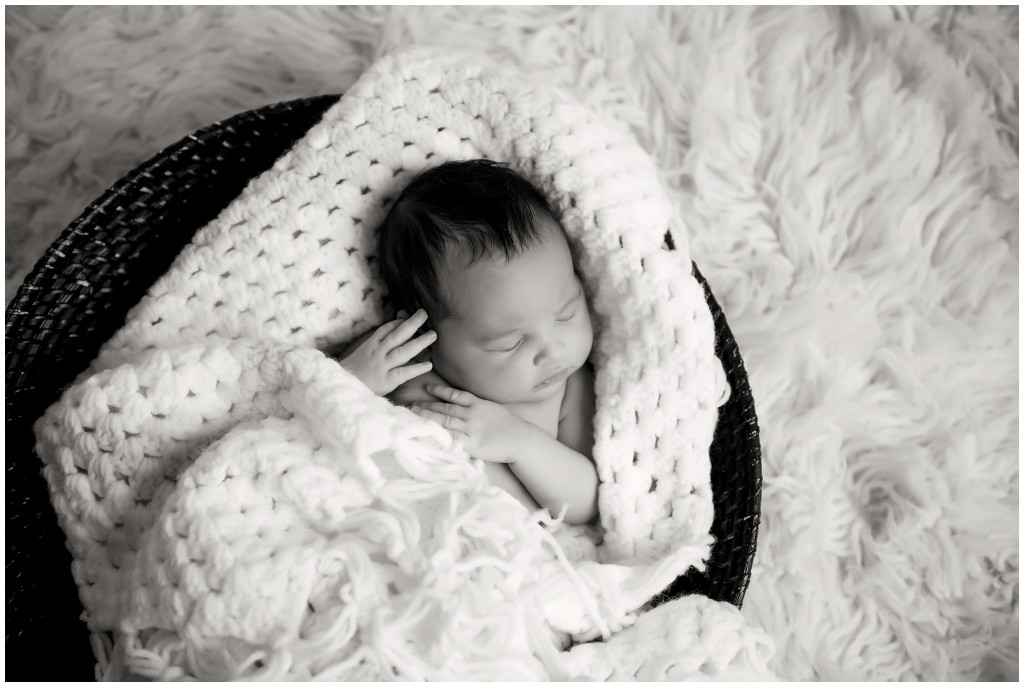 Ottawa Newborn Photographer | Baby Lilah | Diamondview Photography